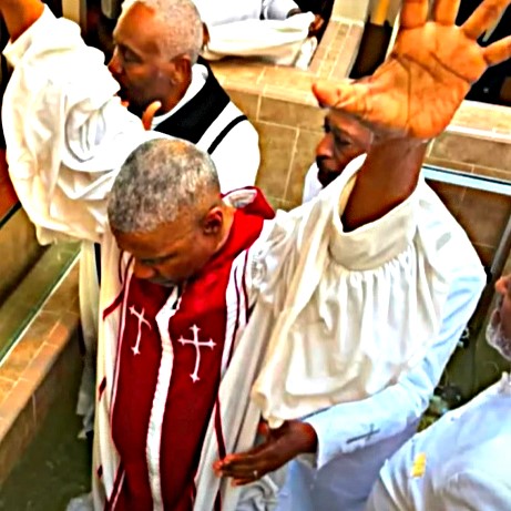 Actor Denzel Washington Baptized, Ordained as a Licensed Minister ...